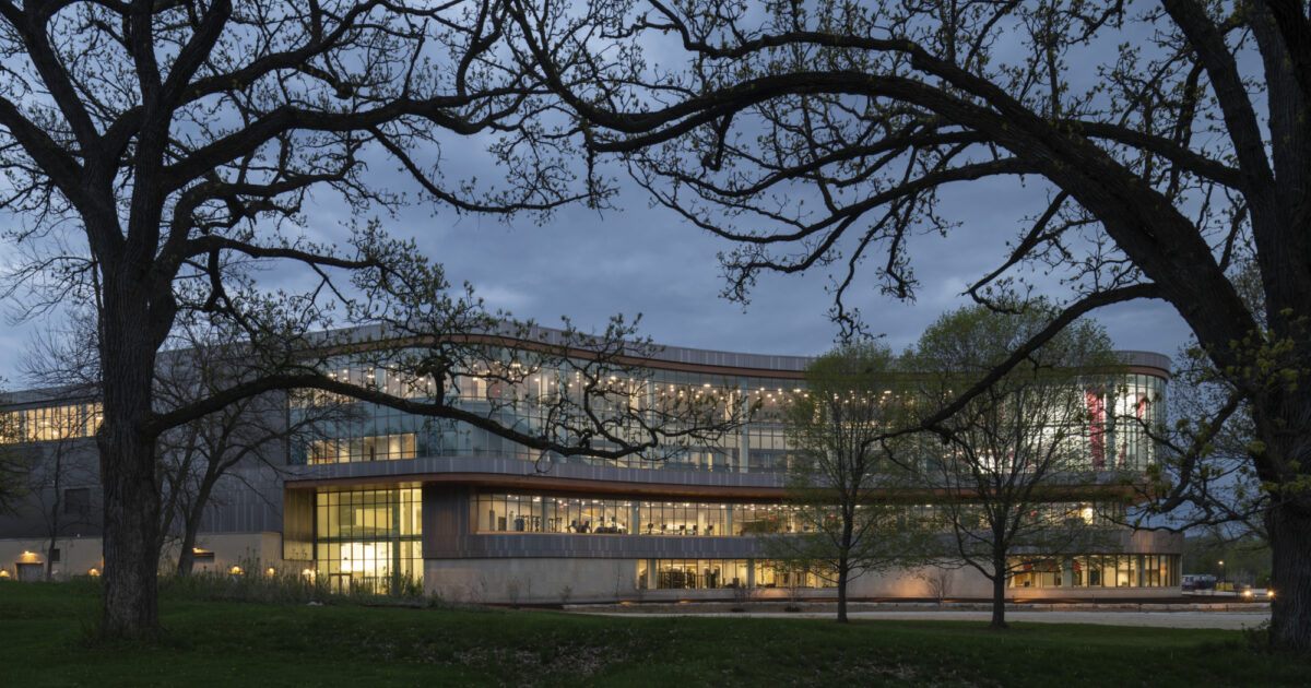 UW-Madison Bakke Recreation & Wellbeing Center… – Kahler Slater